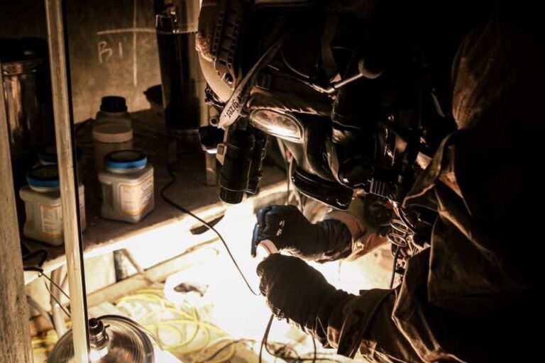 5th SFG(A) Chemical Recon Det Conducts Sensitive Site Exploitation ...