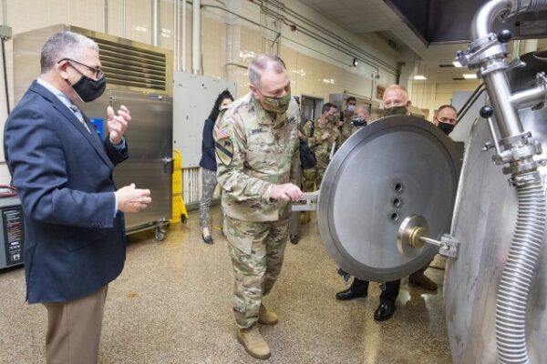 Army Future Command’s GEN Murray Visits DEVCOM Soldier Center for ...