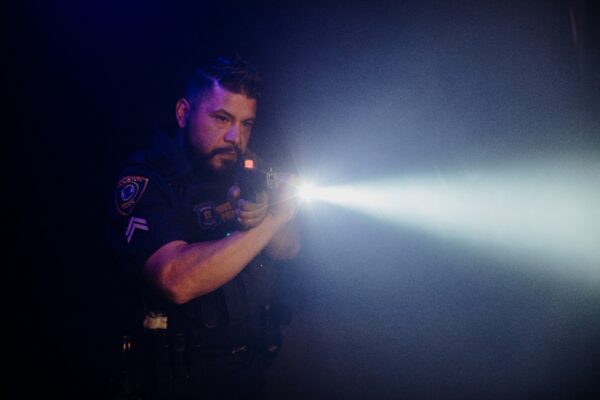 What Makes a Good Tactical Flashlight? - Soldier Systems Daily