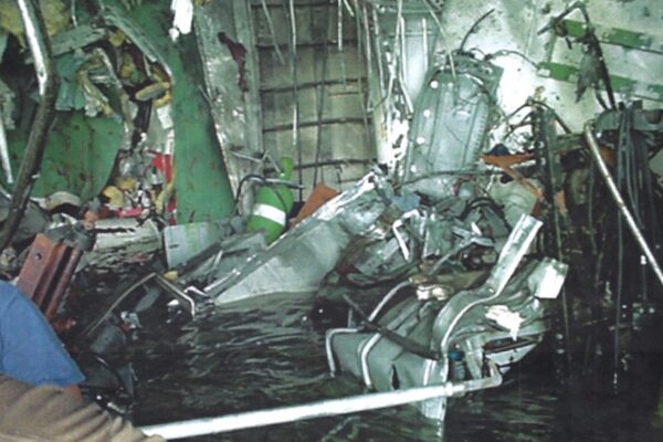 SCUBAPRO Sunday - The Untold Story of the USS Cole Salvage Divers ...