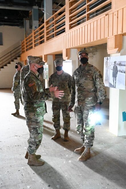 TRADOC Commanding General Visits Fort Huachuca, Army's First Multi ...