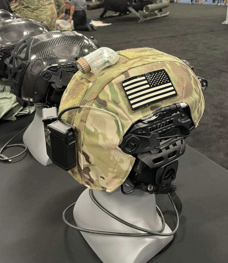 New Rotary Wing Advanced Tactical Helmet for Nightstalkers | Soldier ...