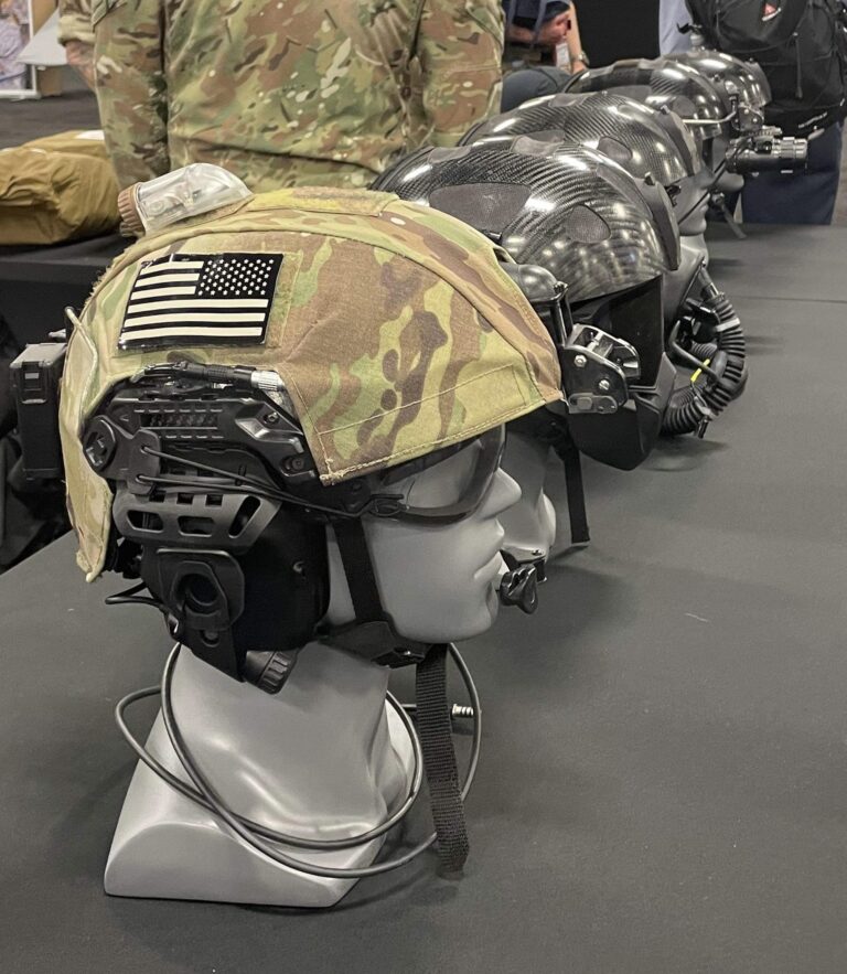 New Rotary Wing Advanced Tactical Helmet for Nightstalkers | Soldier ...