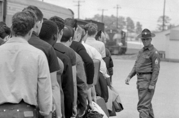 US Army Marks 50th Anniversary of All-Volunteer Force - Soldier Systems ...