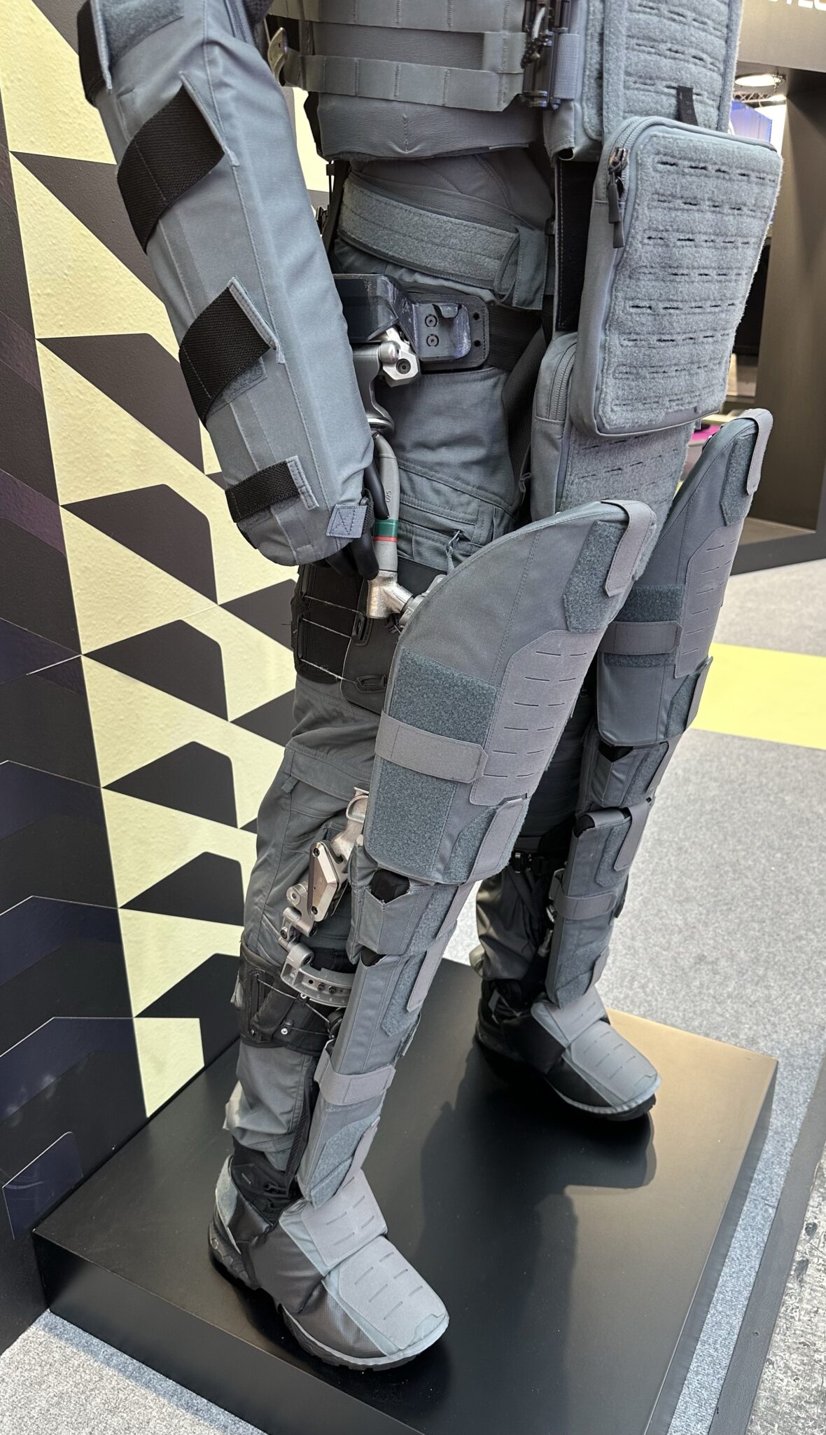 Milipol 23 – EXOM EXO-Skeleton - Soldier Systems Daily