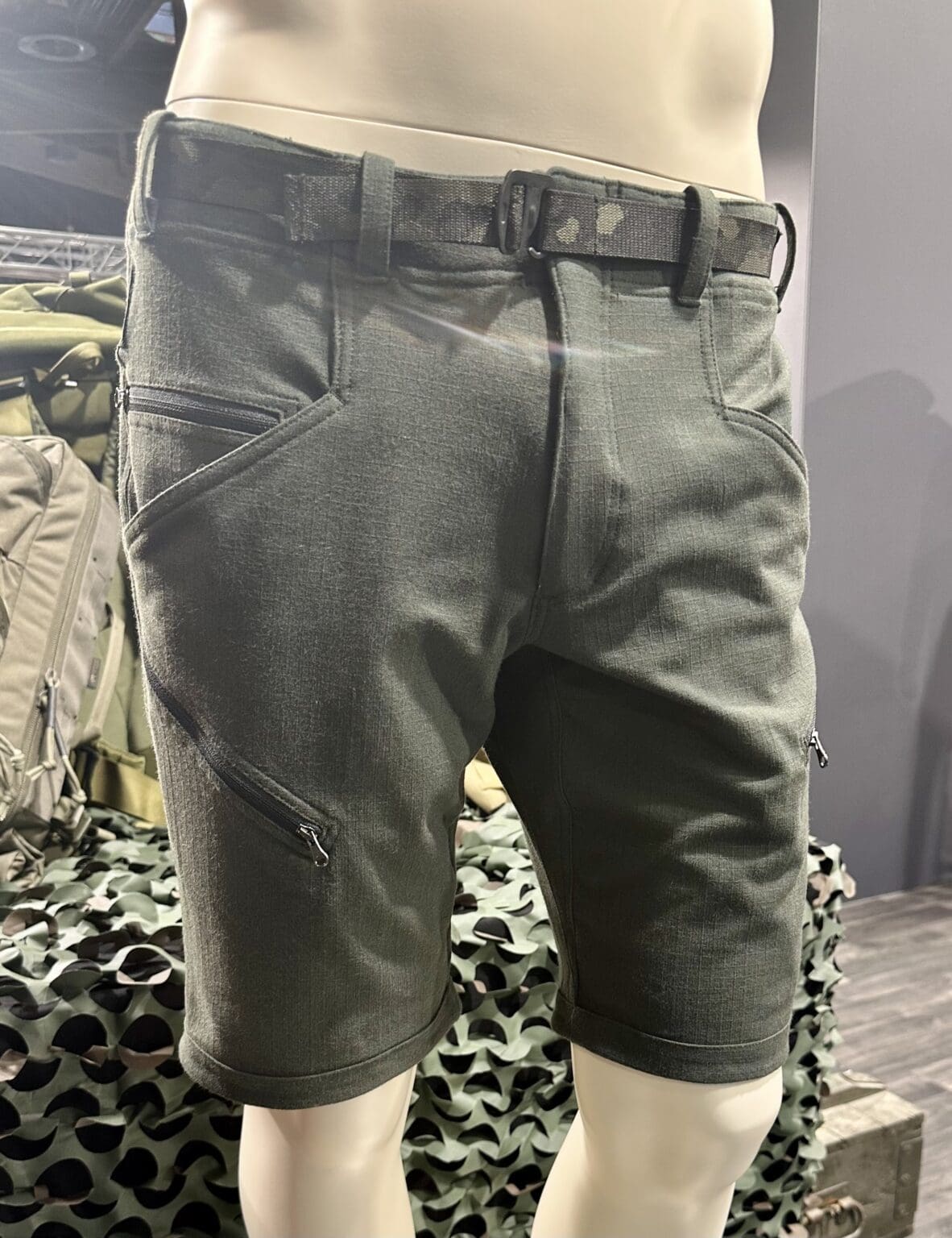 IWA 25 - Carinthia Goldeck Hunt Pants & Shorts | Soldier Systems Daily ...
