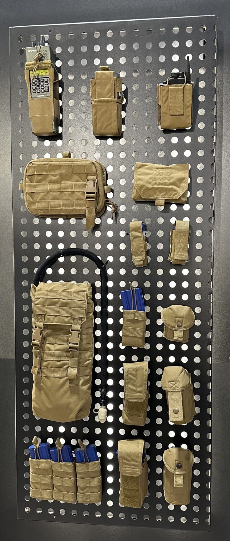 Canadian Army’s New Advanced Protective and Load Carriage Equipment ...