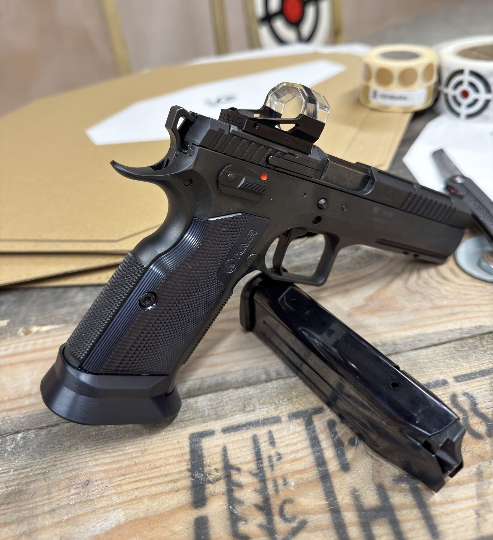 SHIELD Sights Announces the New OMSx Micro Red Dot Sight Competition-Inspired Performance with a ...