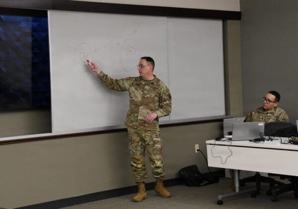 Army's Combined Arms Command to Integrate Maven C2 Smart System into ...